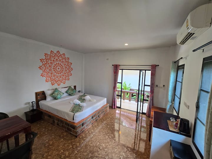 How About This One? It's With Breakfast Included! - Ko Lanta