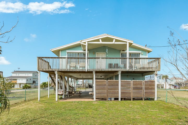Cozy Getaway Blocks To The Beach - Jamaica Beach, TX