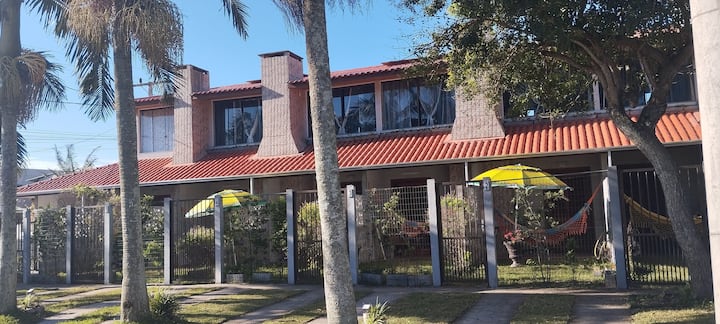 Sobrado Entre A Lagoa E O Mar - 3 - Torres, Brazil