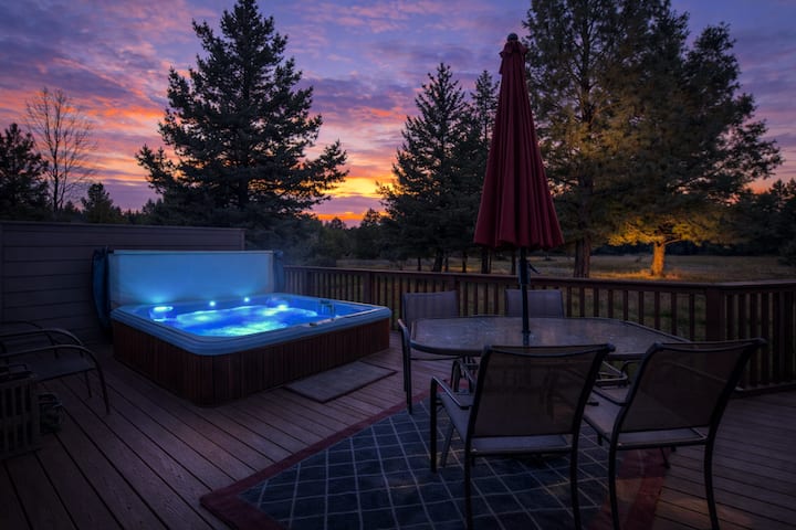 Hot Tub, Eagle Crest Condo On Golf Course, Dogs Ok - Redmond, OR