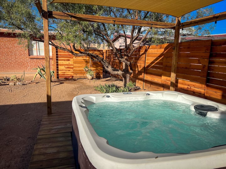 Sonoran Sanctuary With Hot Tub - Tucson, AZ