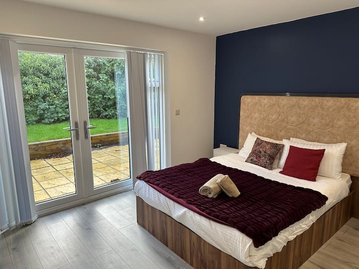 A Newly Built 2023 Apartment - Oxford