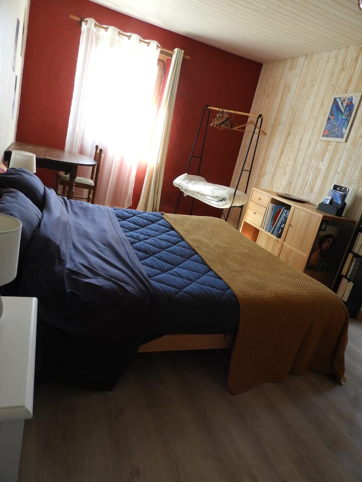 Studio Indépendant Avec Kitchenette De Dépannage - Savenay