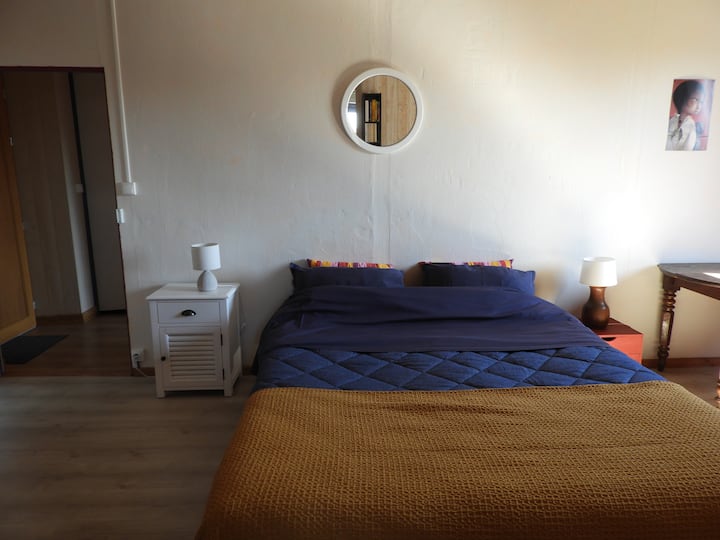 Studio Indépendant Avec Kitchenette De Dépannage - Savenay
