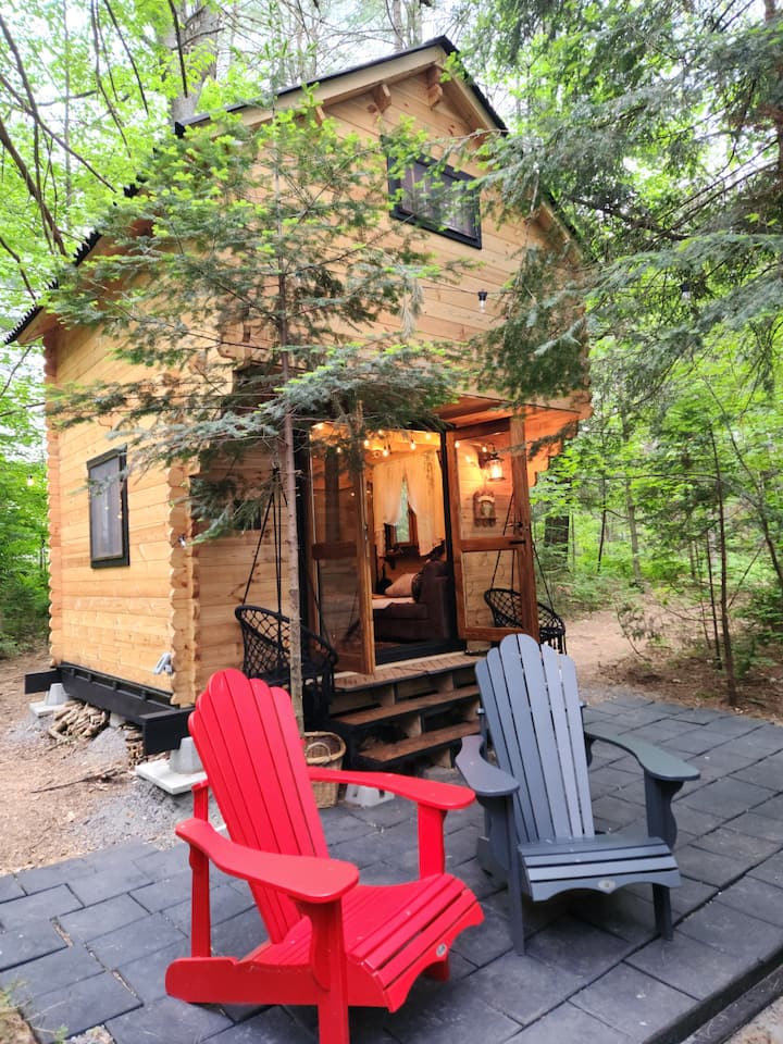 Teremok Cabin At Zukaland | Cedar Hot Tub & Sauna - Bracebridge