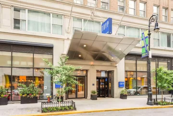 Tryp - Luxury That Sleeps 8-times Square/ Midtown - New York