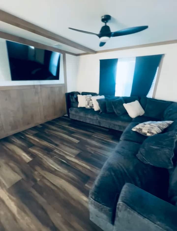 Cómoda Y Espaciosa - Lancaster, TX