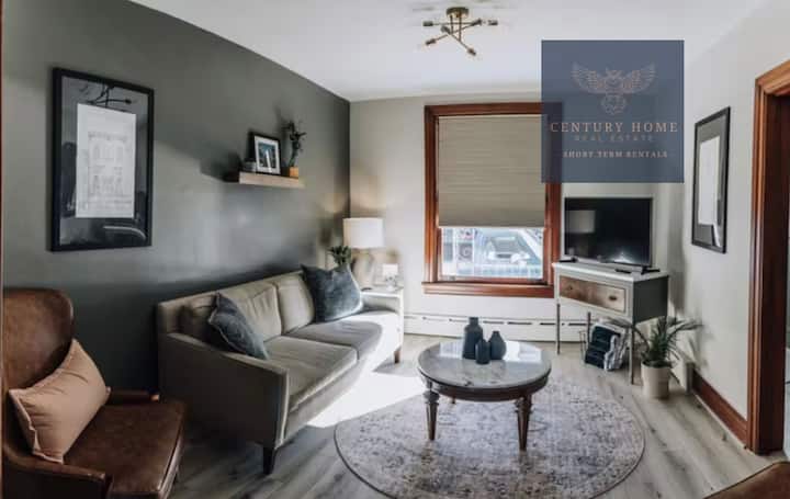 Century Home; The Carol - Lake Wynonah, Auburn