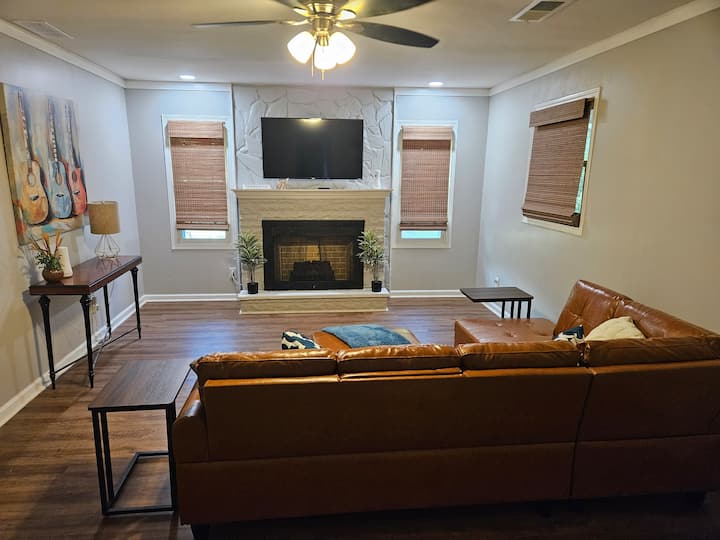 Cozy Cottage In Country Setting - McDonough, GA