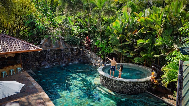 Lovely Cabin With Jacuzzi & Pool In La Fortuna - Costa Rica