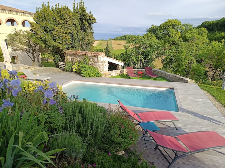 Gîte Cosy Avec Piscine Au Cœur De La Nature - Tarn