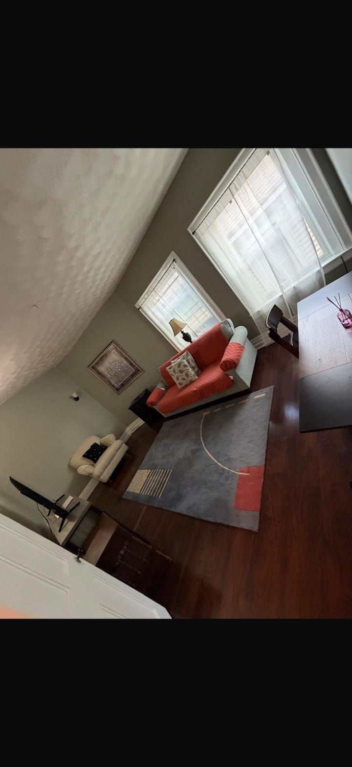 11 Minutes To Medical Corridor,  Full Apartment - バッファロー, NY