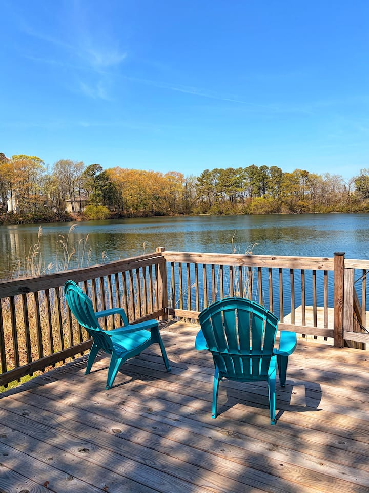 Waterfront Fun: Kayaks, Fishing, Gaming + Theatre - Portsmouth, VA