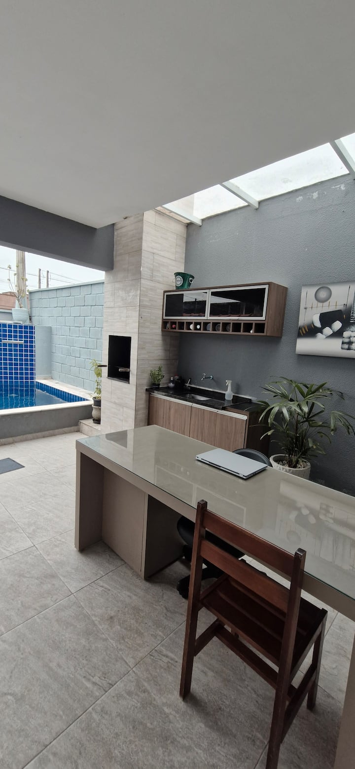 Otima Casa Com Piscina - Peruíbe