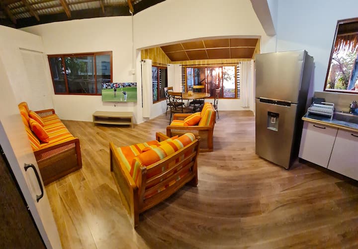 Gorgeous 2br Cottage With Stunning Ocean View - Negril