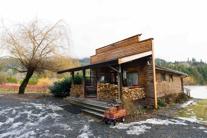 Private Lake Front Cabin For 4 - 칠리웍