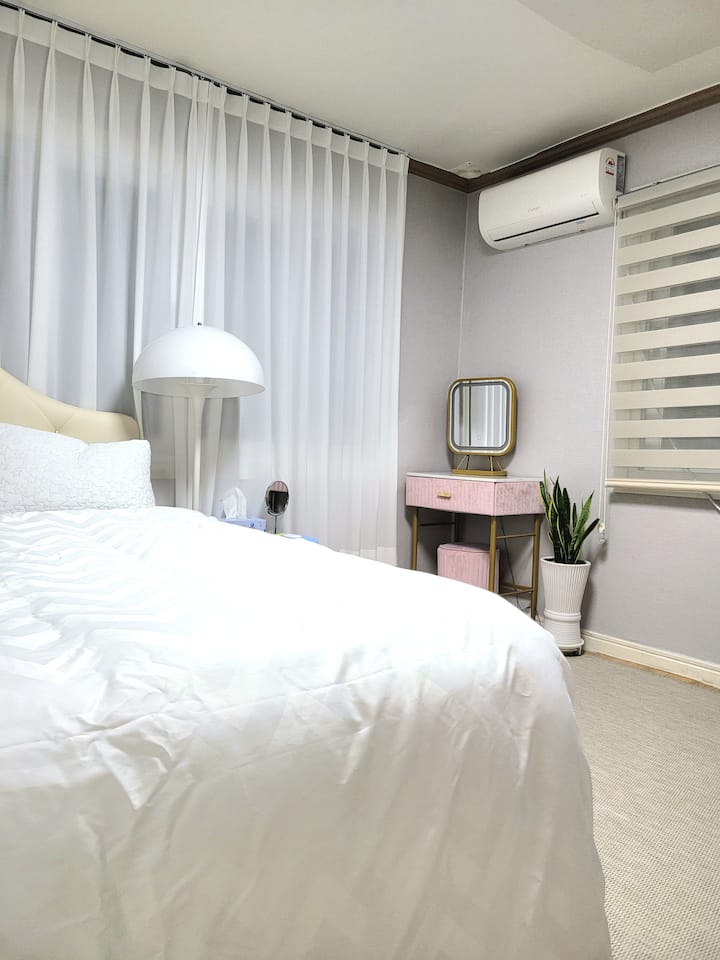 해운대 화목숙소
장박시 청소 
/에어컨2대/주차비제공 - Busan