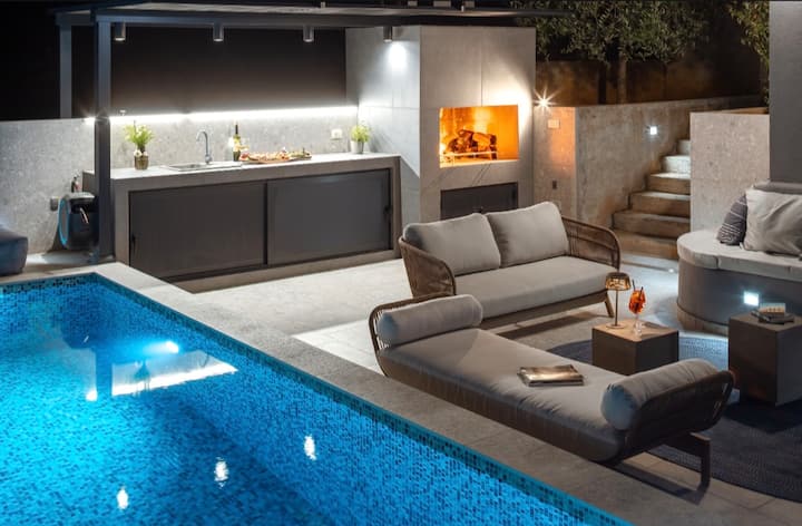 Luxory Apartment 3 With Swimming Pool - Jelsa