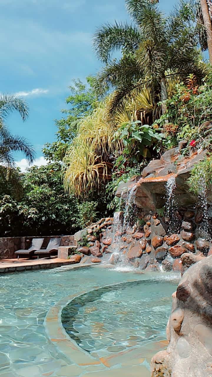 Beautiful Cabin In La Fortuna With Jacuzzi & Pool - Costa Rica