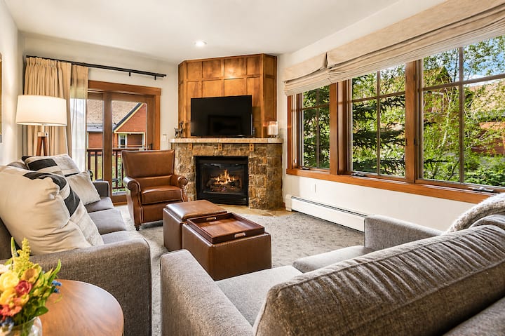 Hyatt 2br Downtown | Steps To Peak 9 & Main Street - Breckenridge, CO