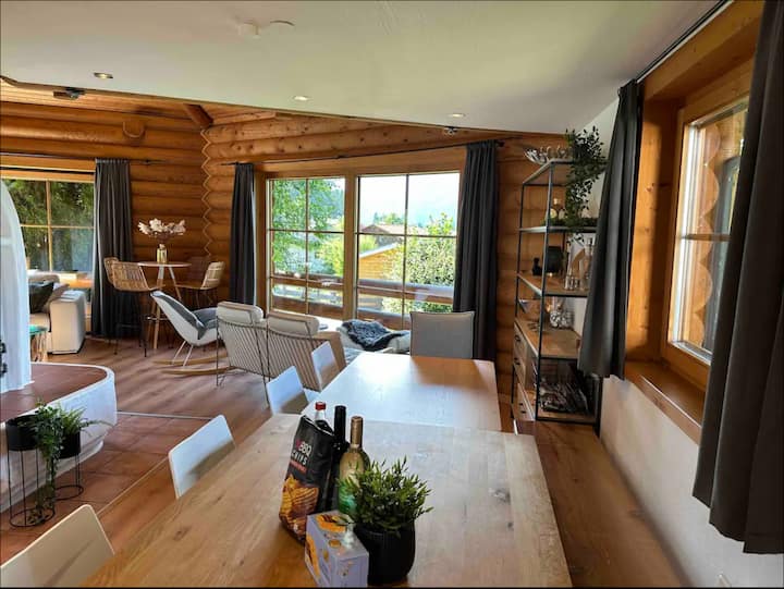 Spacious Mountain View Villa - Walchsee