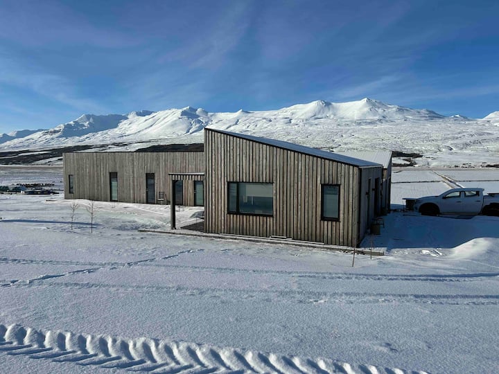 An Elegant Studio Apartment - Iceland