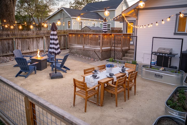 Cottage-style Home + Front Deck  Near Downtown - Paso Robles, CA