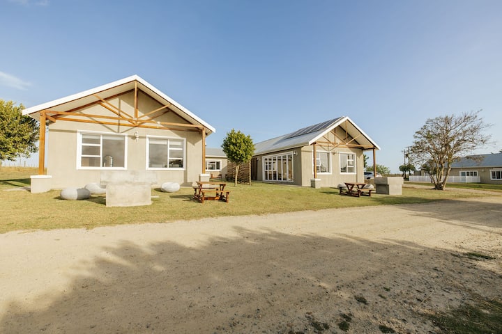 Canterburg Accommodation Unit 1 - George