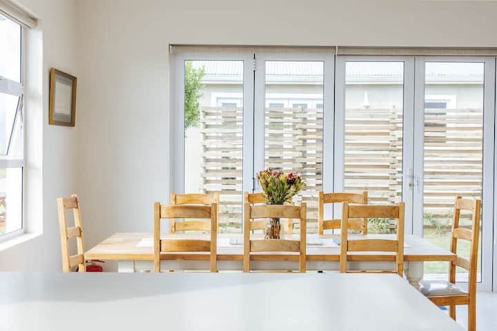 Canterburg Accommodation Unit 2 - George