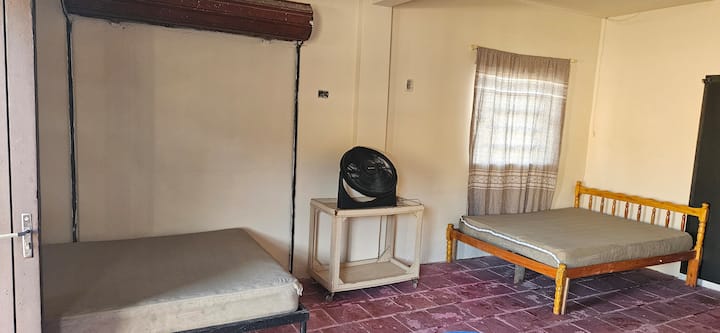 Casa Tramandaí 
 2 Camas De Casal E 1 De Solteiro - Tramandaí