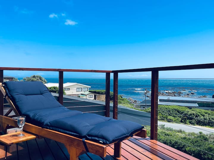 Seaside Apartment - Pringle Bay