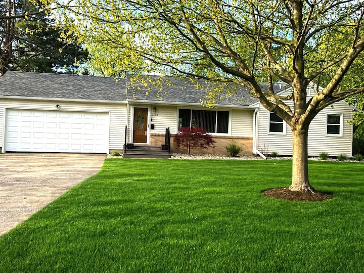 Brentwood Manor - Lansing, MI