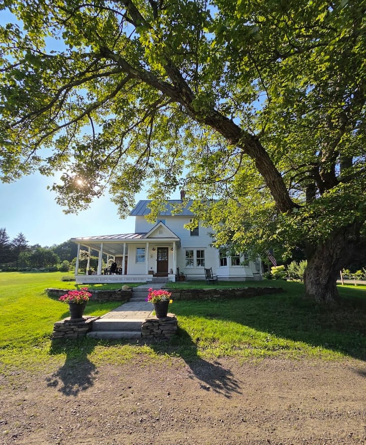 Charming Farm Stay  In Vermont's  Adventure Land. - Vermont