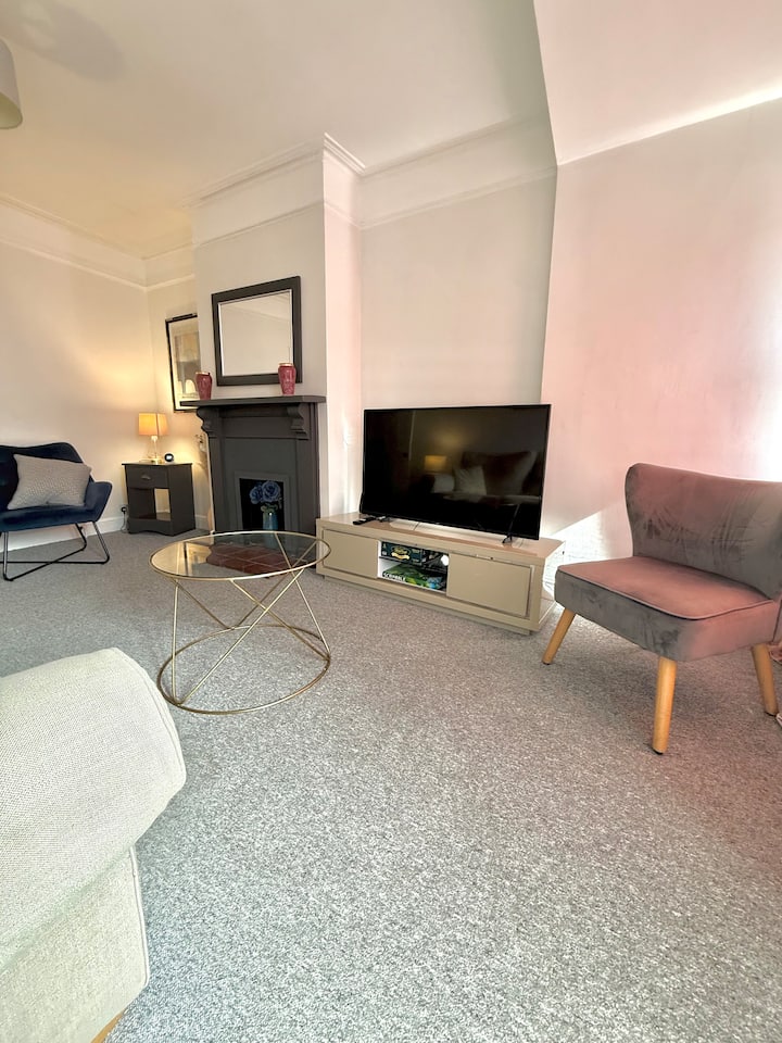 Norwich City, Golden Triangle Free Parking - Norwich