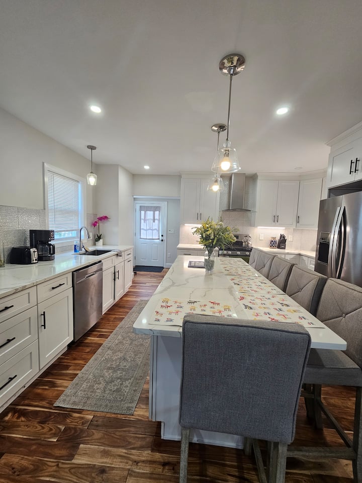 Cozy, Modern & Family-friendly — 15 Min To Boston - Quincy, MA