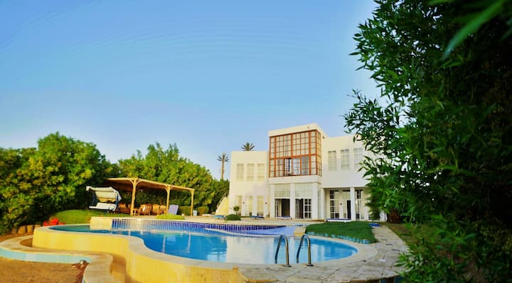 Lux Sea View Elgouna Villa - Hurghada