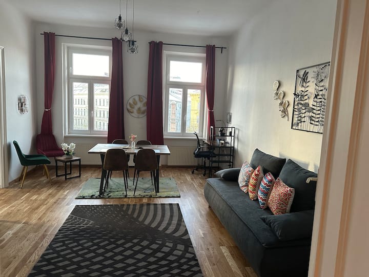 Klimatisierter Wiener Altbauflair Im Zentrum Wiens - Vienna