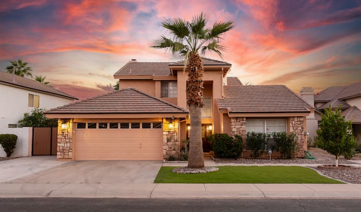 Nice Lake View House 3bd 2.5bth - Glendale, AZ