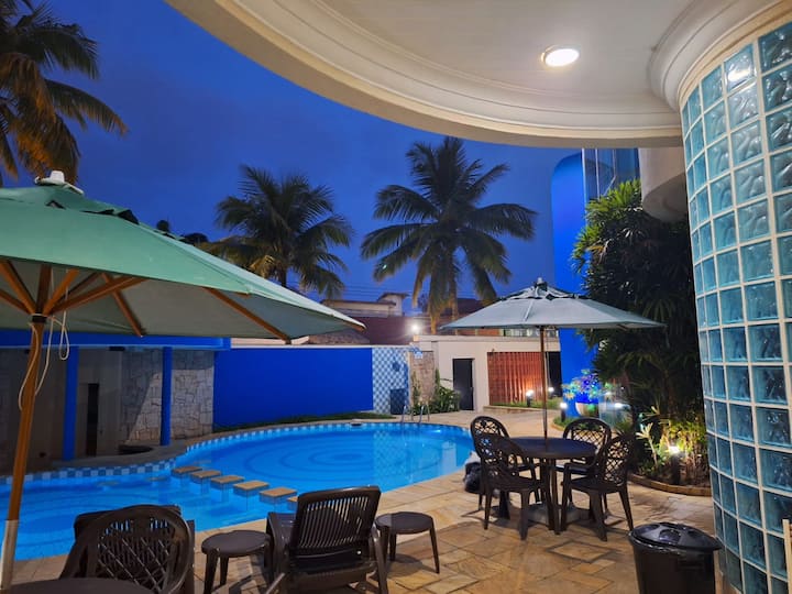 Suíte Completa Com Café Da Manhã - Guarujá