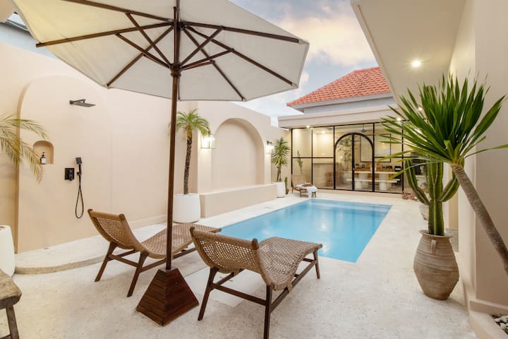 Oasis De Mer Canggu 3 Bdrm With Pool & Breakfast - Bali