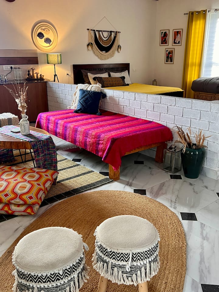 The Blue Boheme, Bir•private•near Landing Site - Bir