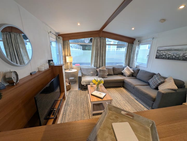 Family Beach Fun! Dog Friendly 2br Near Avon Beach - Mudeford