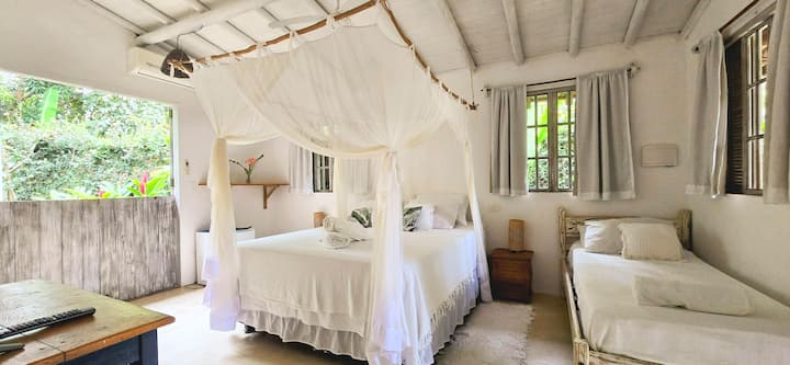 Suíte Tripla, Café Da Manhã, A/c E Piscina - Trancoso