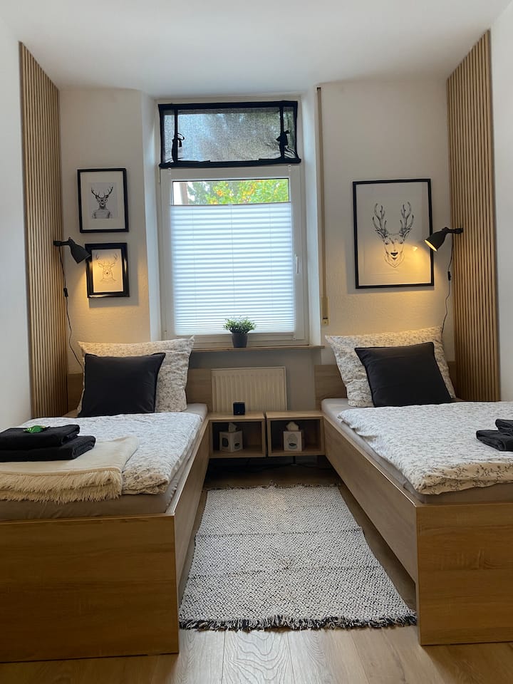 Wohnung F. Bis Zu 5 Personen 
In 68766 Hockenheim - Hockenheim