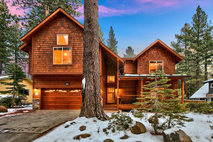 Designer Tahoe Cabin: Hot Tub, Ev Charger, Bbq - South Lake Tahoe, CA