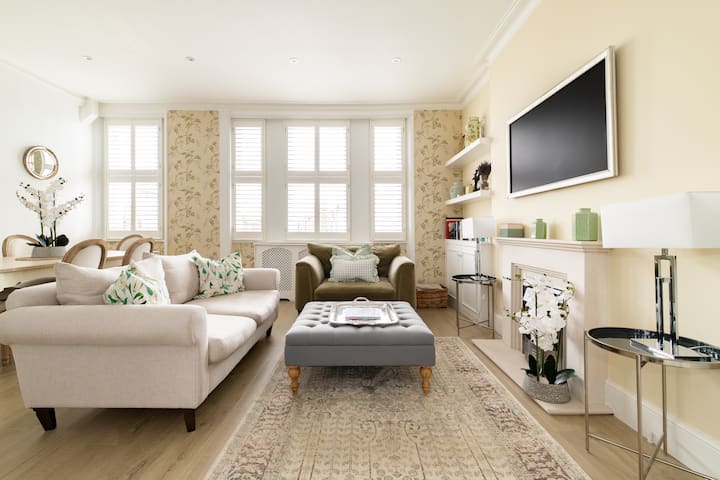 The Montagu – 2 Bedroom With Terrace In Kensington - Chelsea