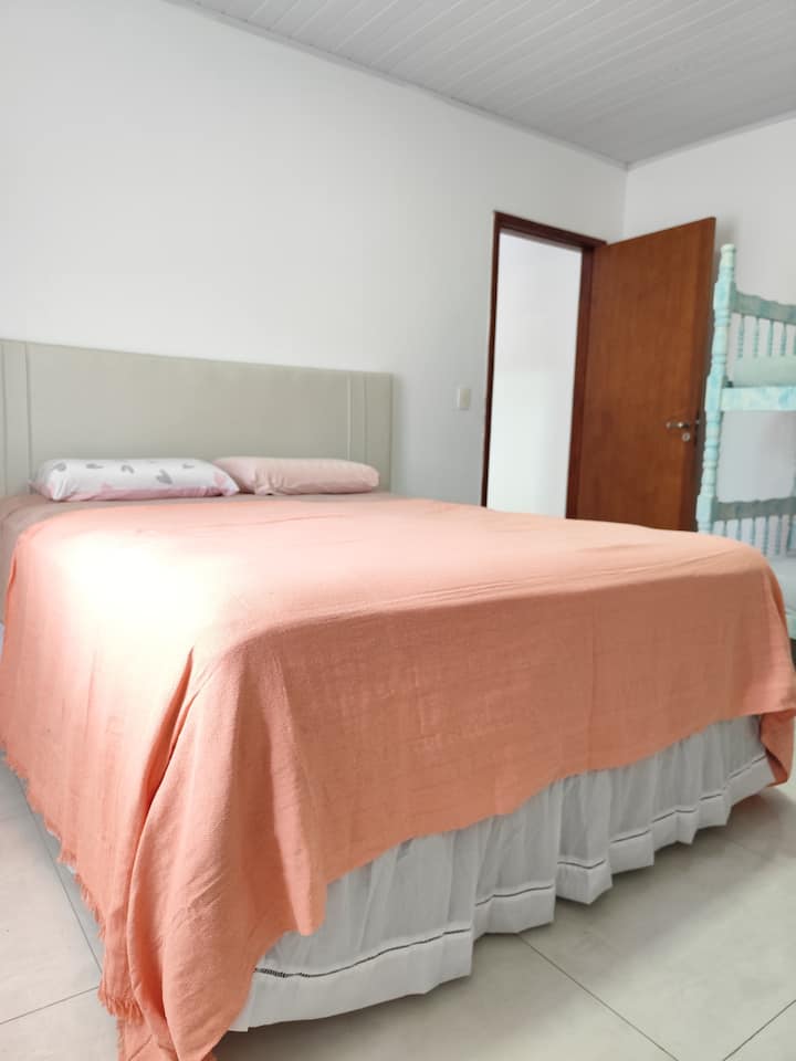 Apê Com Piscina, Garagem E Ar-condicionado - Matinhos