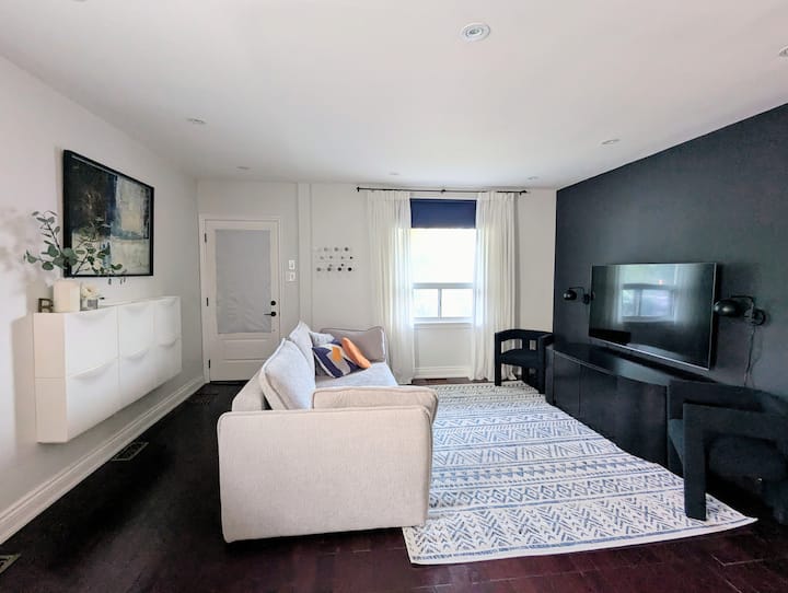 Chef's Dream For 6 + Free Park/baby Gear + Patio - Mississauga