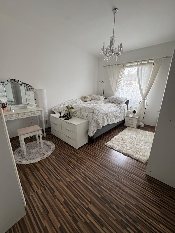 Meine Wohnung Wird Für 3-4 Monate Frei Sein. - Bonn