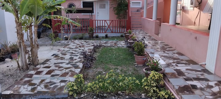 Sunlight Cottage - Nassau